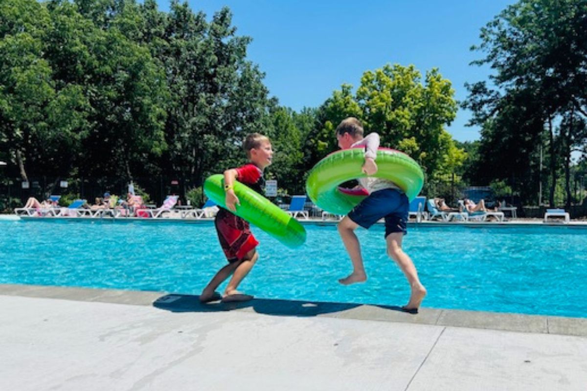 30 Fun And Easy Water Games For Kids To Beat The Heat in 2025
